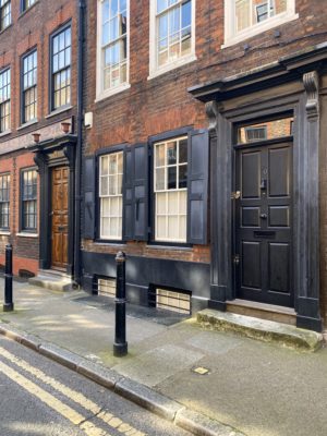 A little walk around Spitalfields' most beautiful streets - The deVOL ...