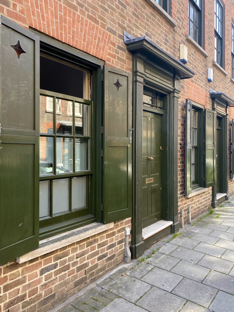 A little walk around Spitalfields' most beautiful streets - The deVOL ...