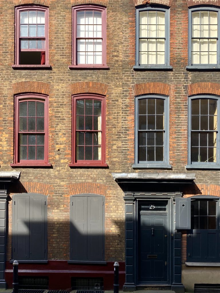 A little walk around Spitalfields' most beautiful streets - The deVOL ...