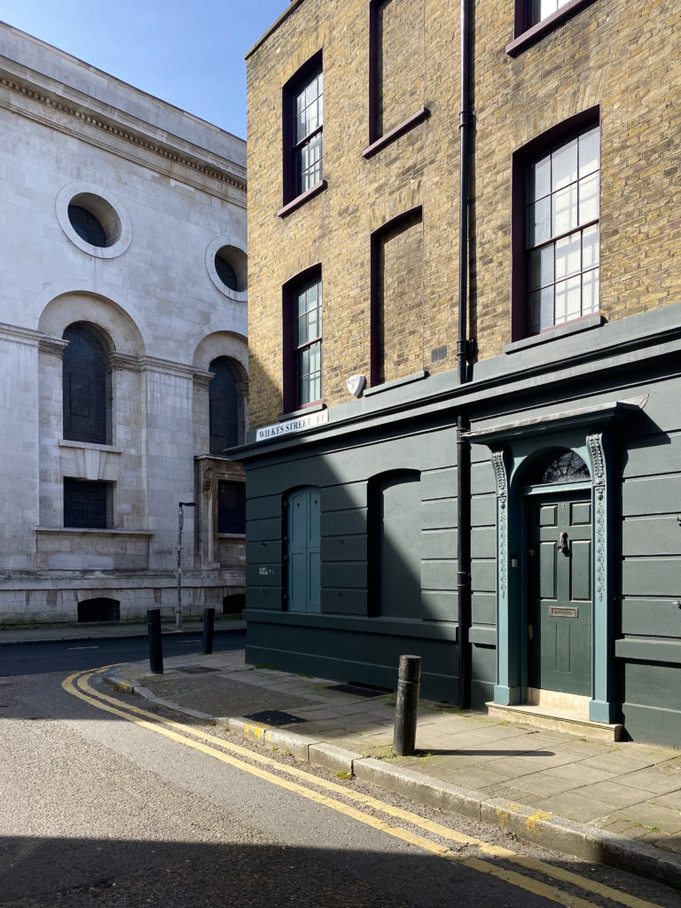 A little walk around Spitalfields' most beautiful streets - The deVOL ...