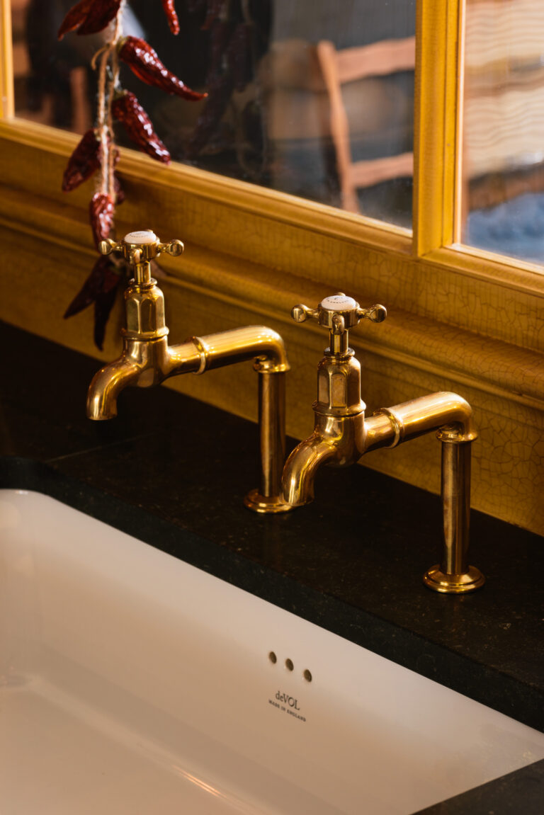 Casting deVOL Taps in the Foundry - The deVOL Journal - deVOL Kitchens