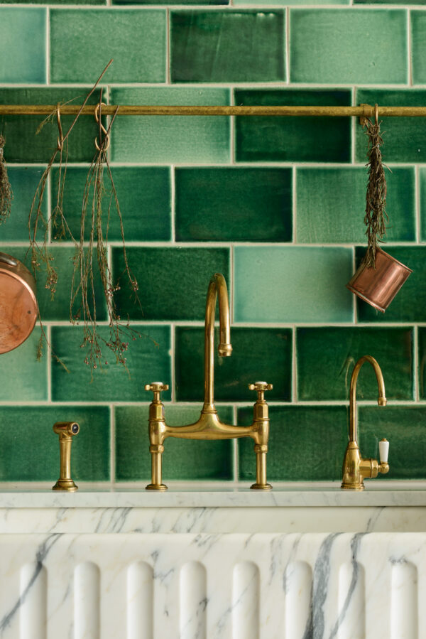 Casting deVOL Taps in the Foundry - The deVOL Journal - deVOL Kitchens
