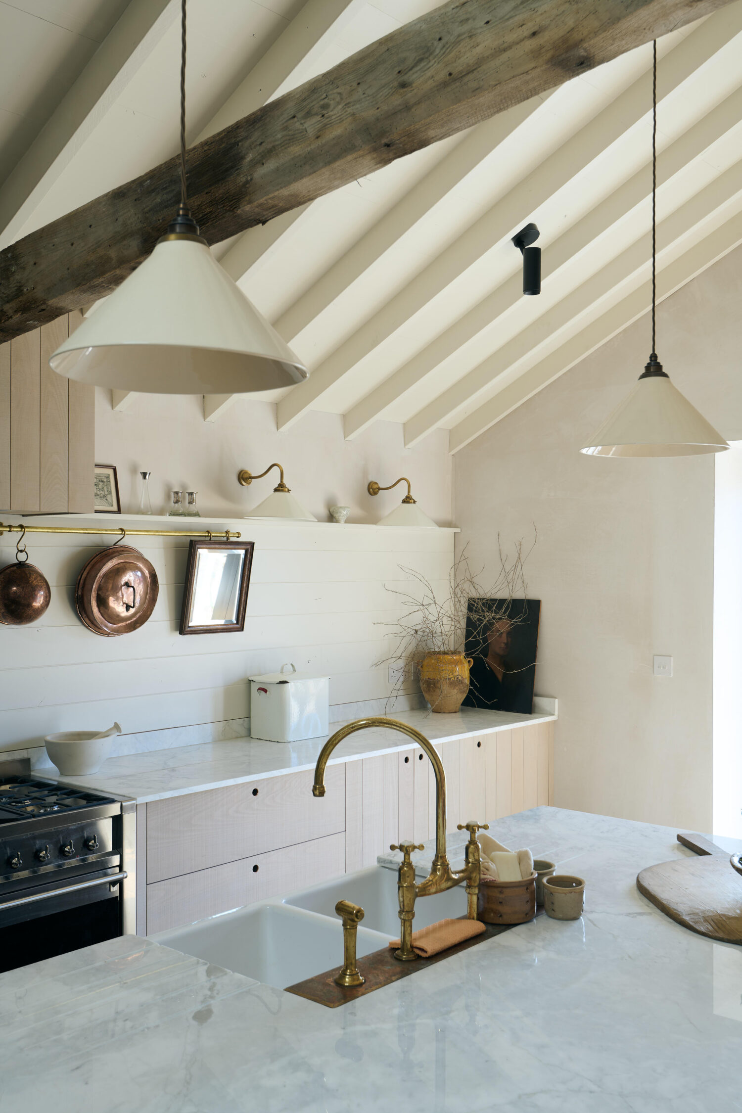 Modern Rustic Kitchen Chat with Helen Parker - The deVOL Journal ...