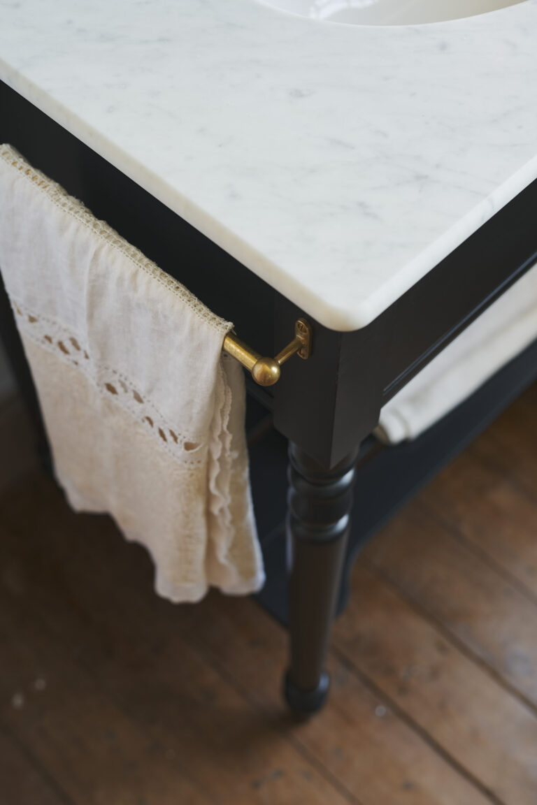 The Best Bathroom Washstand Chosen by Industry Experts - The deVOL ...