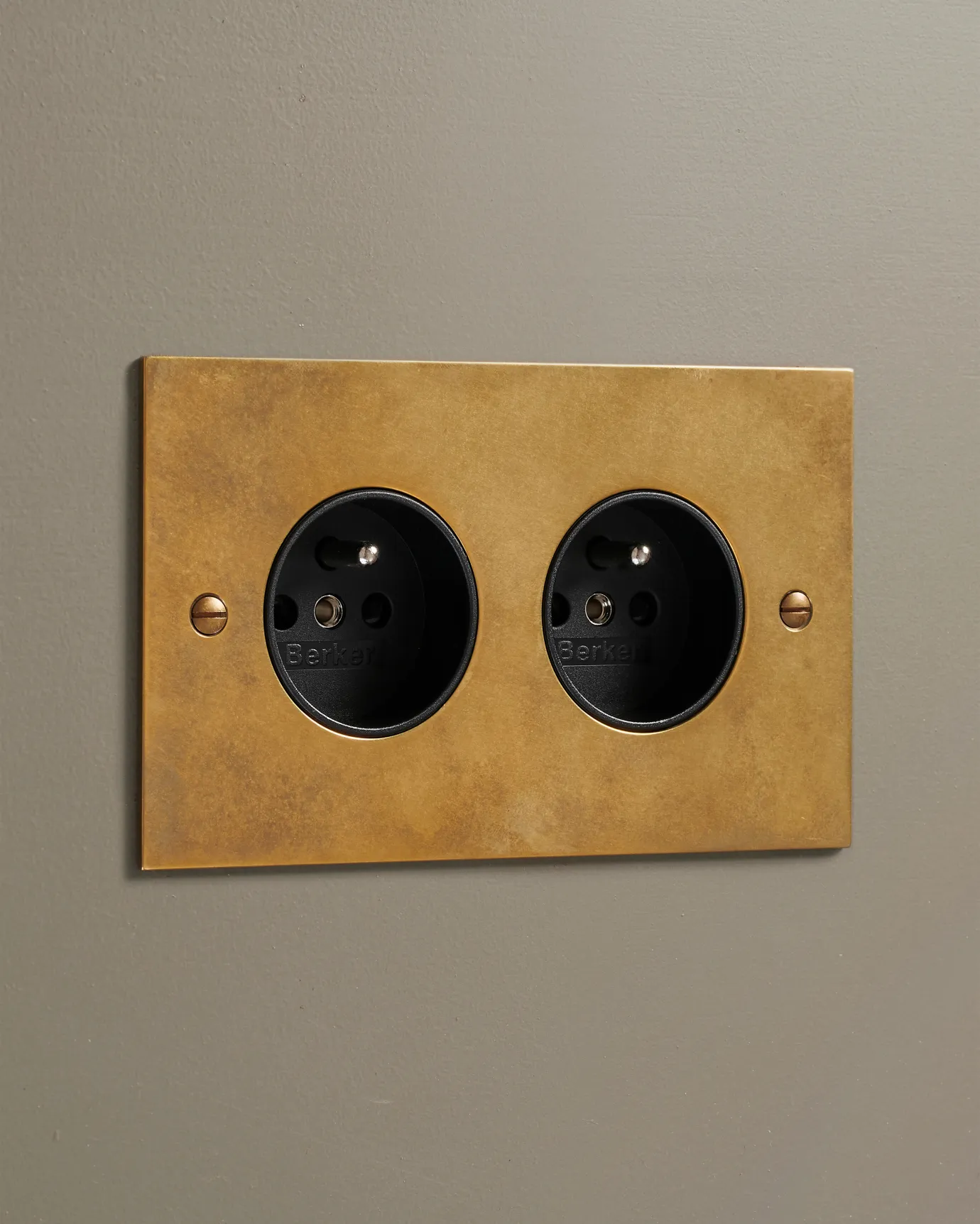 Switches & Sockets | deVOL Kitchens